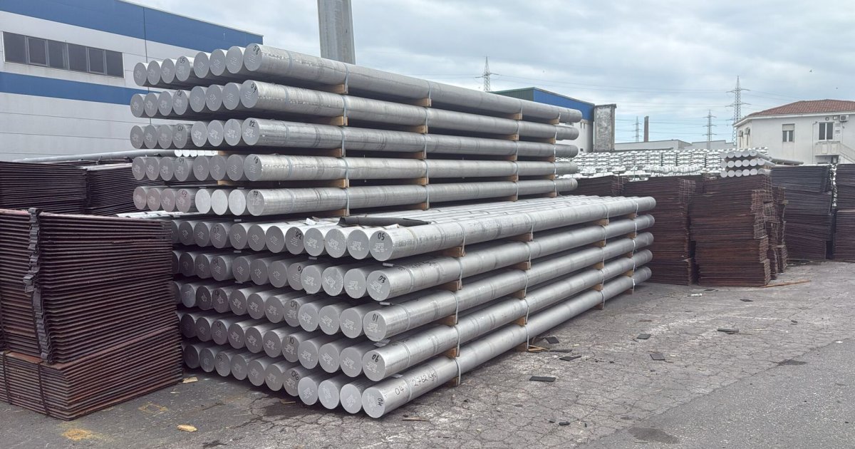 Raw materials| Freight, containers and storage | ColliCare Logistics